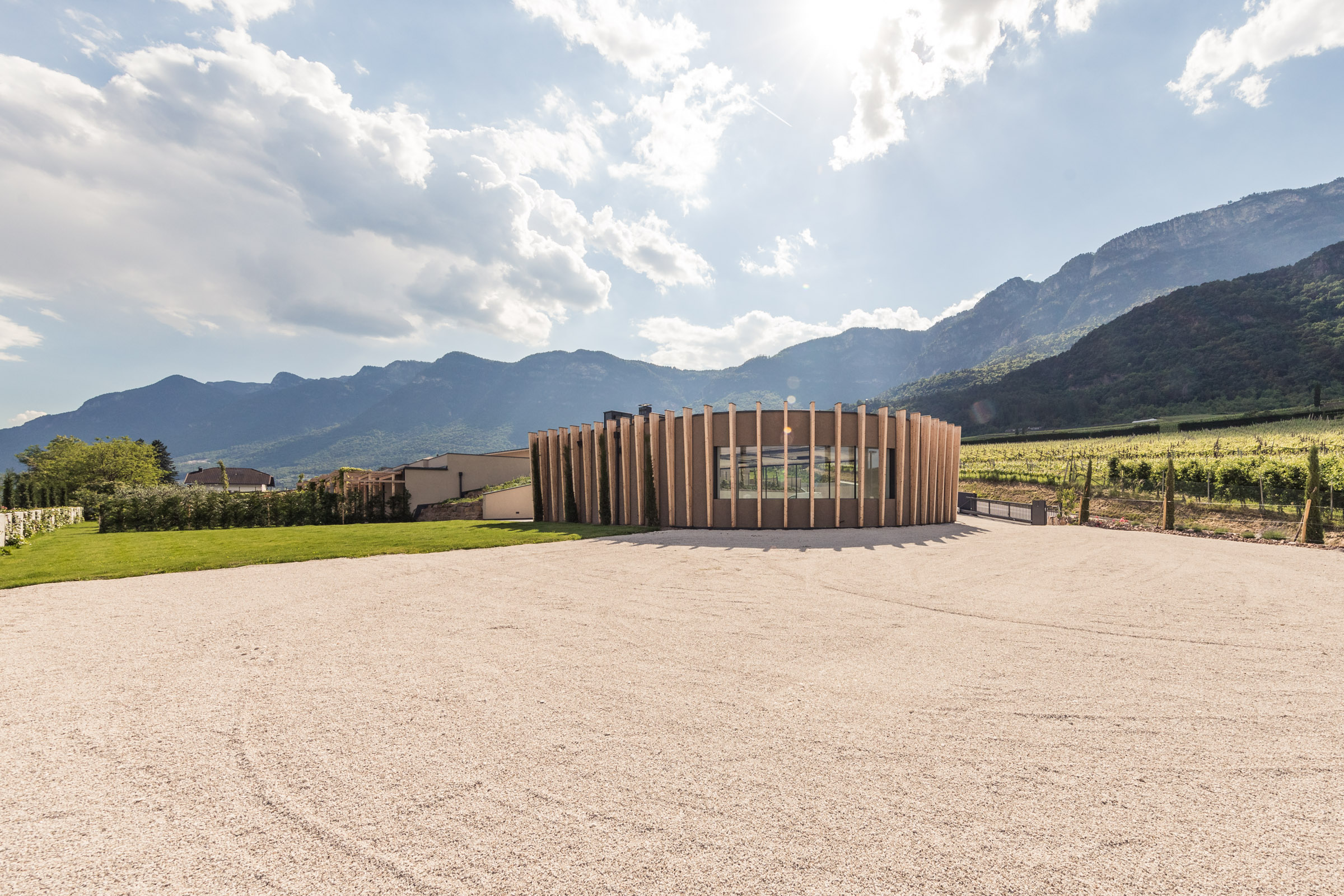 Weingut Moser Kaltern: Das Weingut Ihres Hotels SEELEITEN